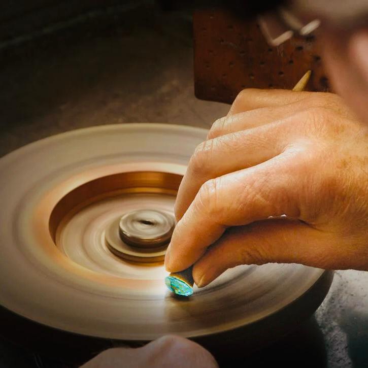 How Are Natural Gemstones Cut? Discover the Art Behind the Sparkle ...